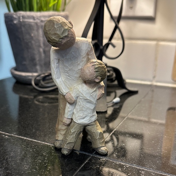 Willow Tree | Art | Willow Tree Family Embrace Sculpture In Cream And ...